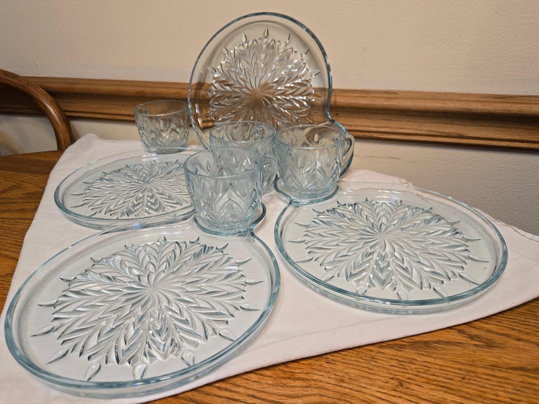Set of Four Blue Jeanette Feather Snack Plates W Cups - Etsy