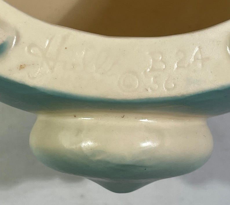 Vintage 1956 Hull Pottery Blue Butterfly B24 B25 Lavabo Wall Pocket ...