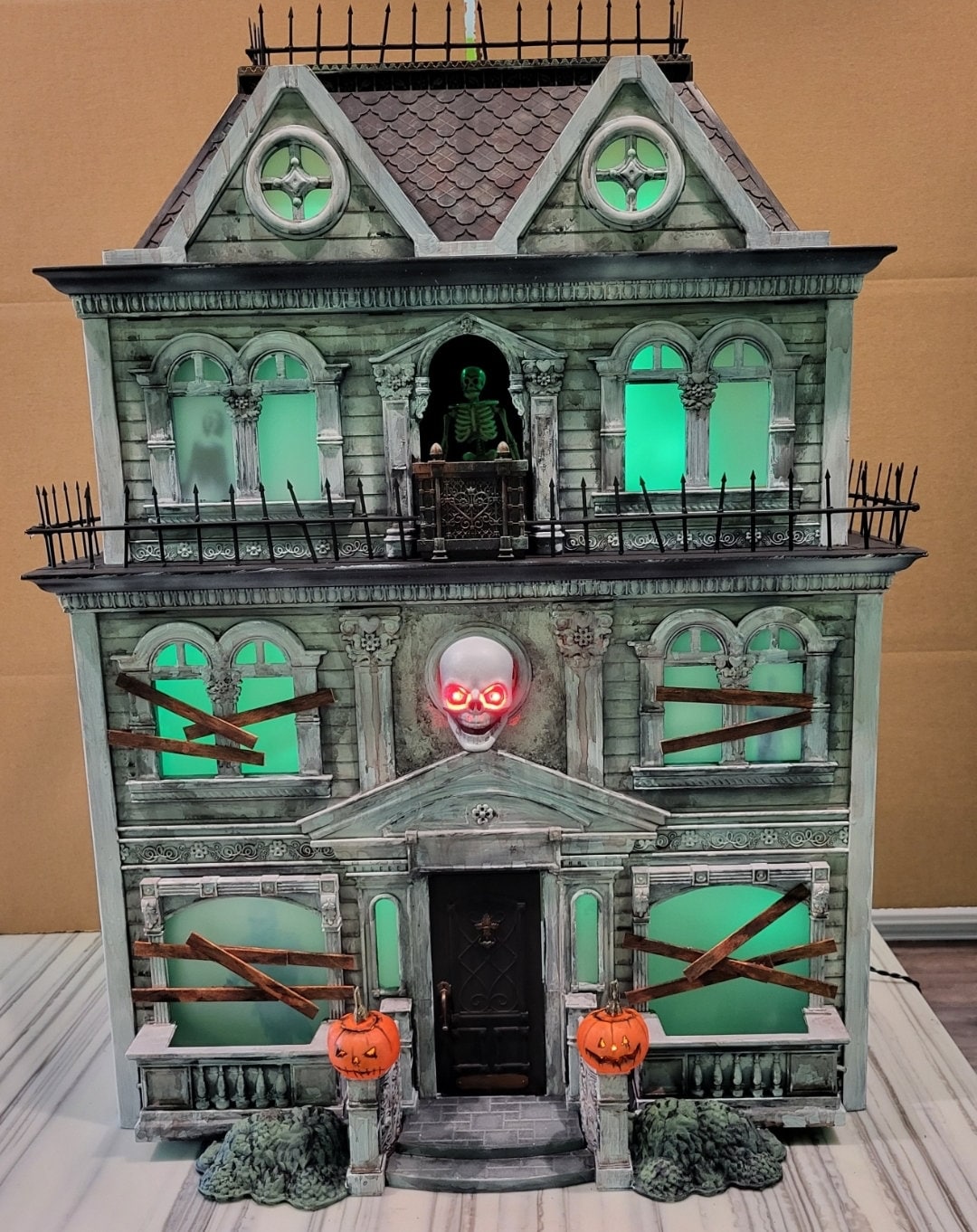 HALLOWEEN HAUNTED HOUSE - Etsy