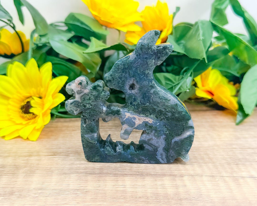Moss Agate Rabbit Kissing Flower Carving: Ostara Easter Decor - Etsy