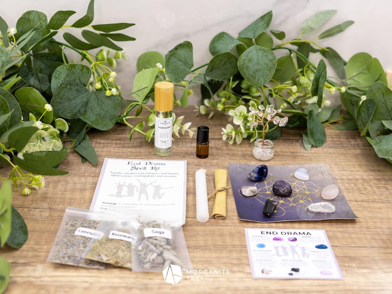 Full Moon Ritual Gift Box: Intention Set, Crystals, Essential Oil - Etsy