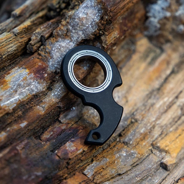 Karambit Spinner - Etsy