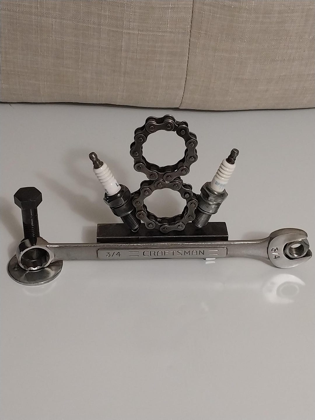 V8 Automotive Art Welded Scrap Metal Spark Plug Chain Art Automotive ...