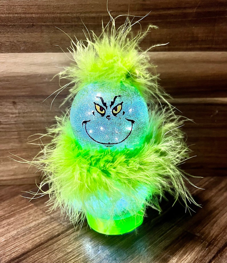 Mini Inspired by Grinch Light up Decor. This is the Mini Version Which ...