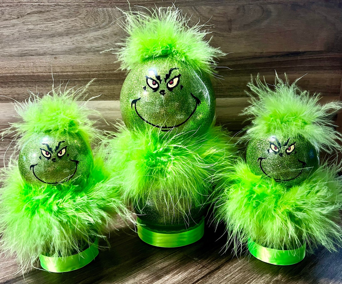 Drawing Inspiration From the Grinch, This Delightful Light-up Decor ...
