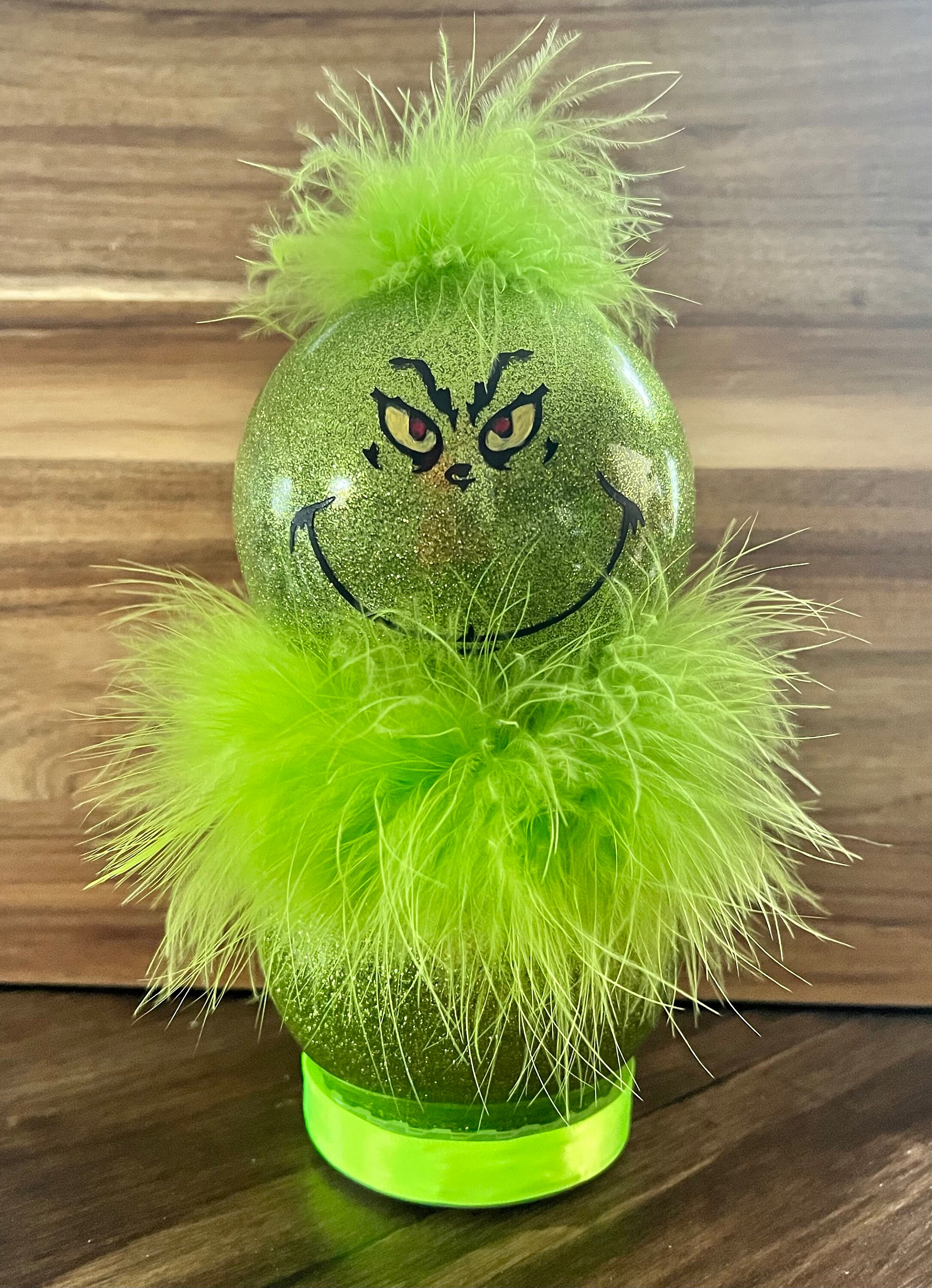 Drawing Inspiration From the Grinch, This Delightful Light-up Decor ...