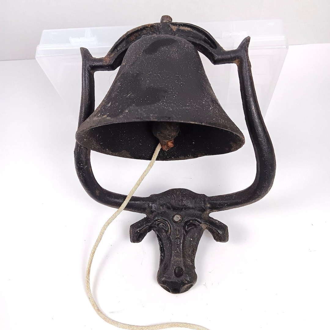 Vintage Cast Iron Cow Dinner Bell Black Rustic Chippy Paint Hanging 13 ...
