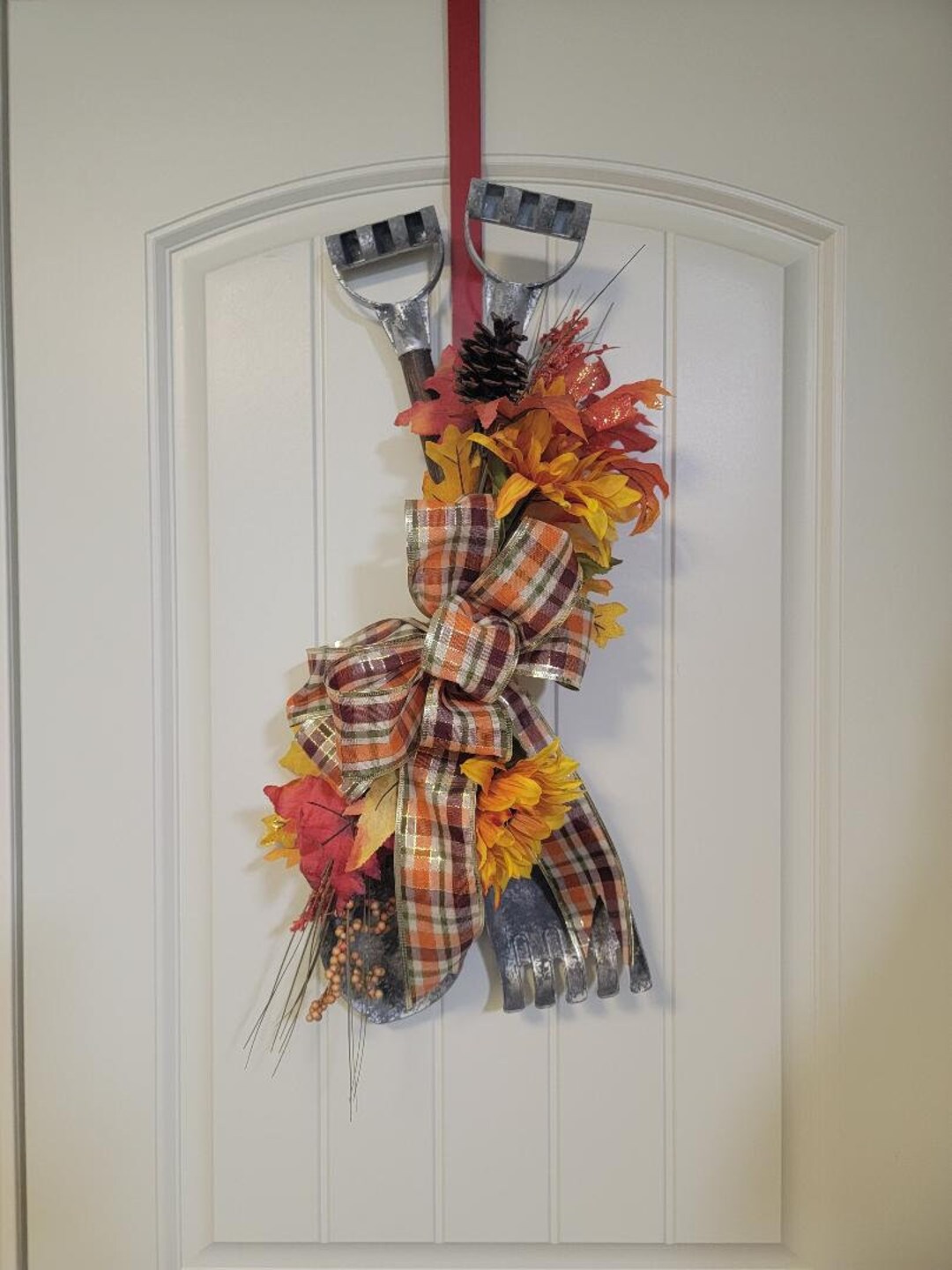 Fall Shovel and Rake, Thanksgiving Decor, Farmhouse Decor, Rustic Decor ...