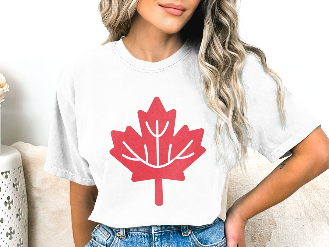 Minimalist Design Maple Leaf Birthday Christmas Thanksgiving Mom Dad ...