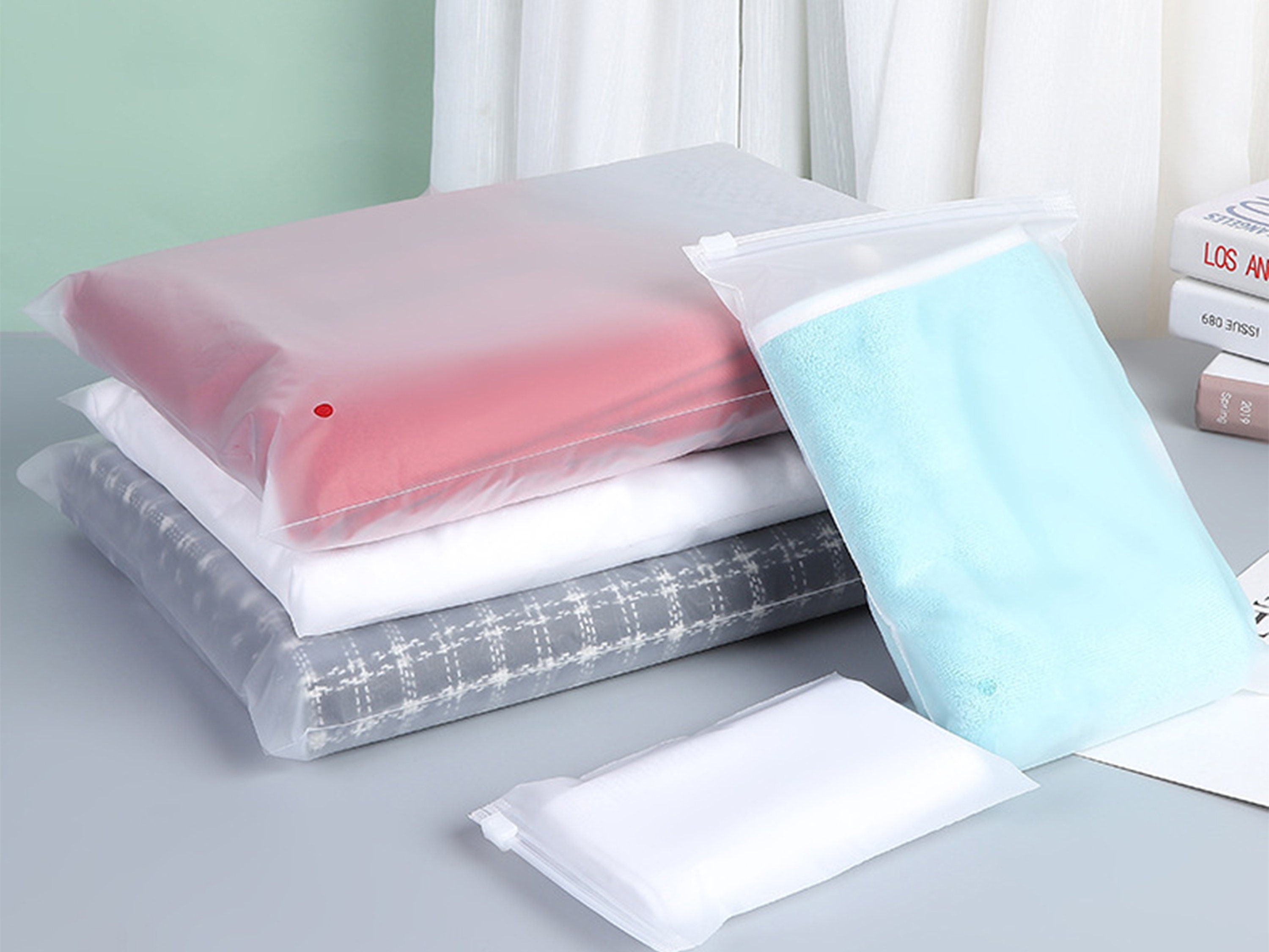 50 1000pcs Custom Frosted Zipper Bags Frosted Zipper Bags With Logo
