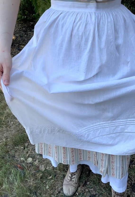 antique edwardian white - Gem