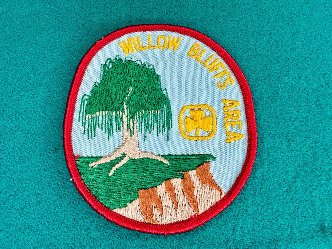 Vintage Willow Bluffs Area Girl Guides Patch - Etsy