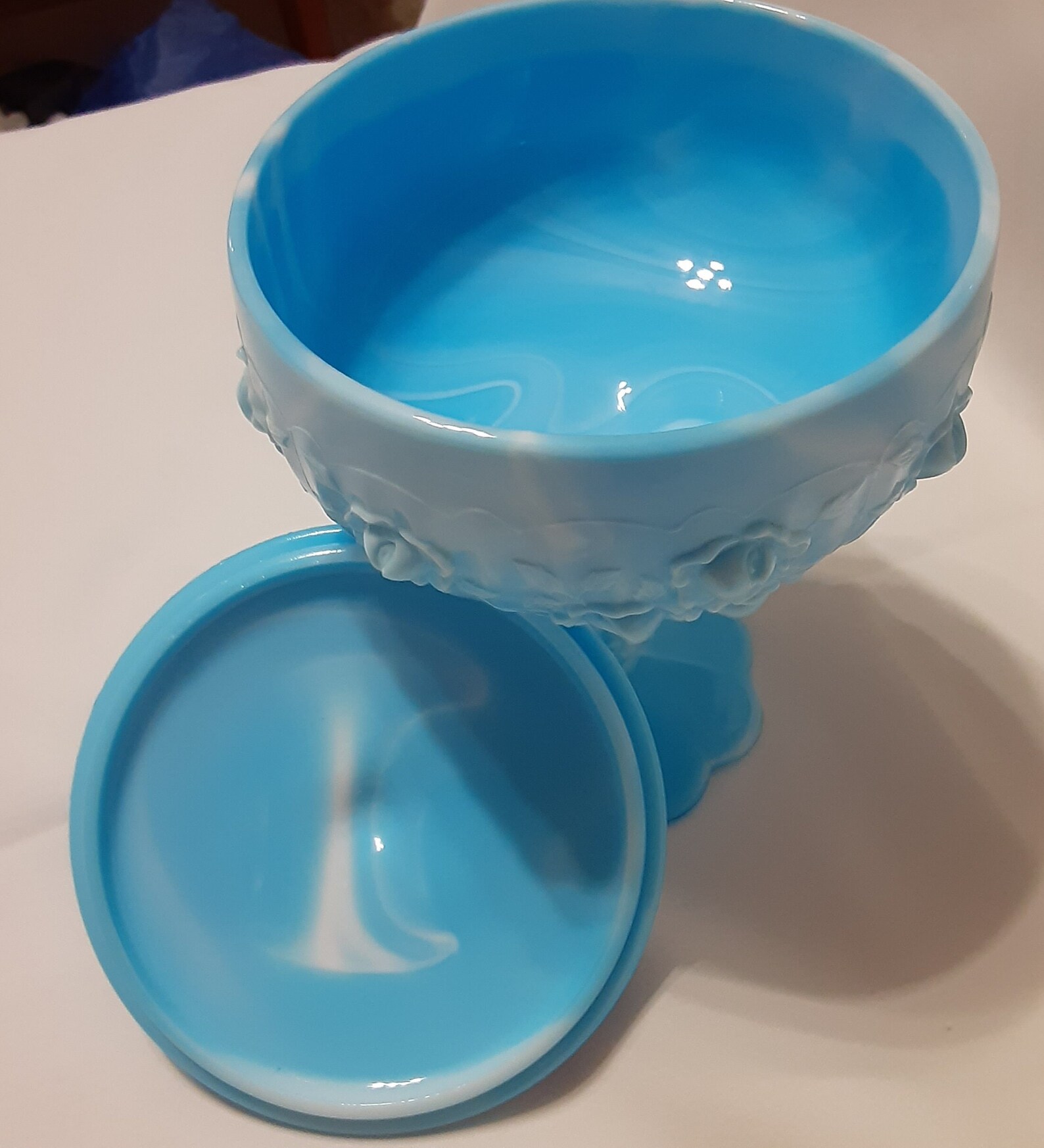 Fenton Cabbage Rose Covered Compote Dish-fenton Satin Blue White Slag ...
