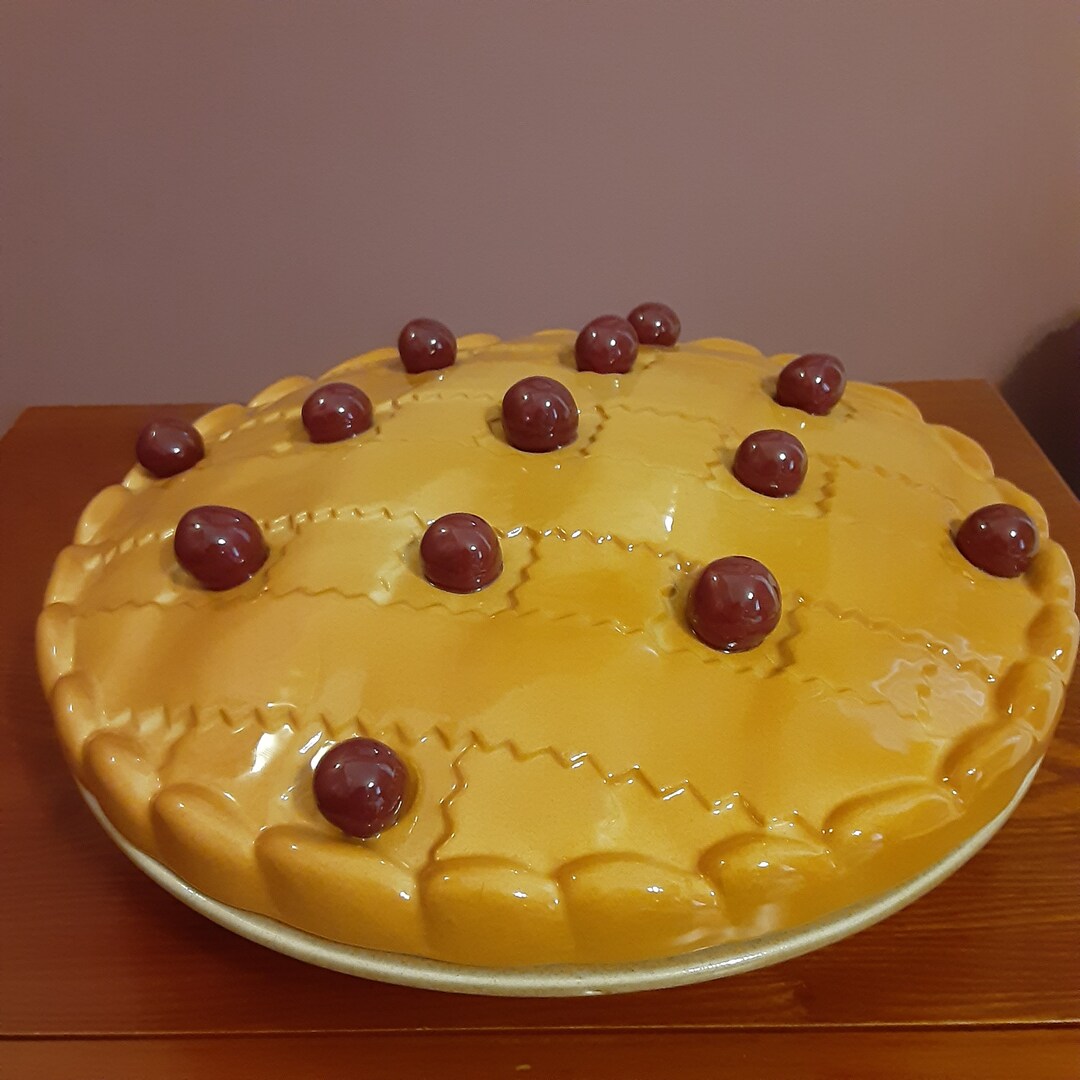 Vintage Covered Pie Keeper-ceramic Pie Dish With Lid-cherry Pie Lidded ...