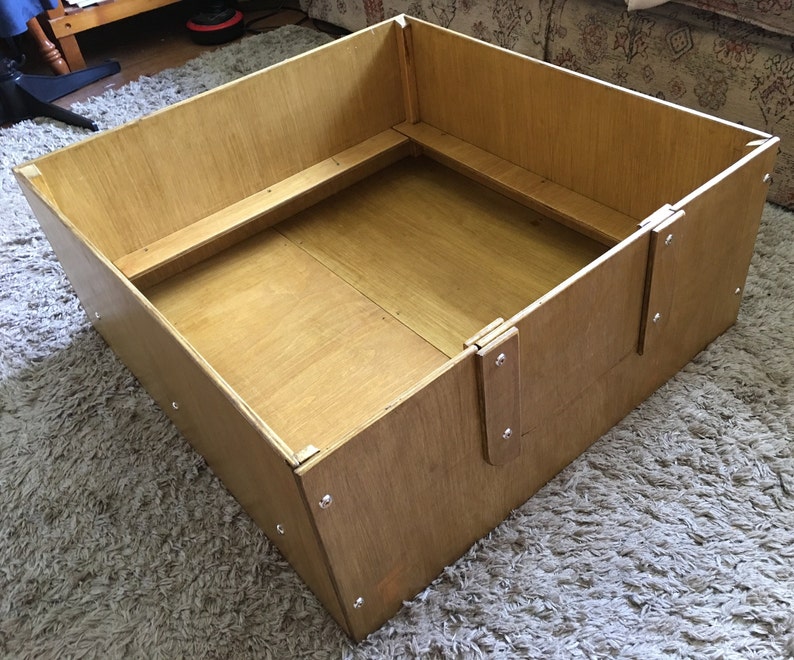 Whelping Boxes Various Sizes Weatherproof Ply With Safety - Etsy