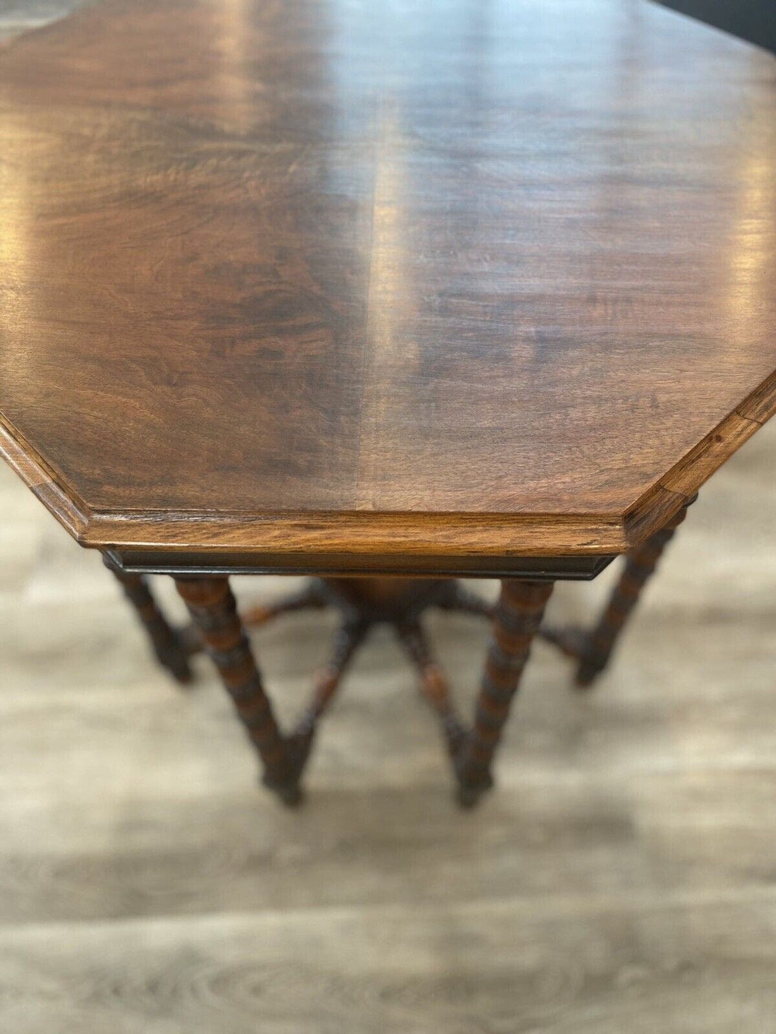 Eight Legged Octagonal Spindle Legs Table - Etsy