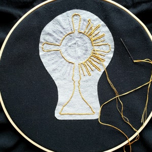 Monstrance Stick & Stitch Embroidery Pattern: Catholic Design - Etsy