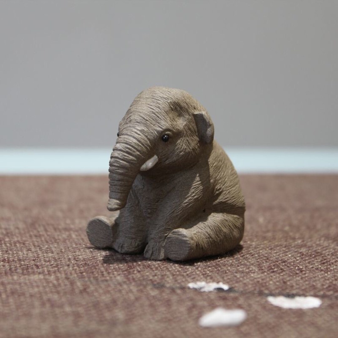 Mini Elephant Figurine Elephant Statue Resin Bookshelf Decor Mini ...