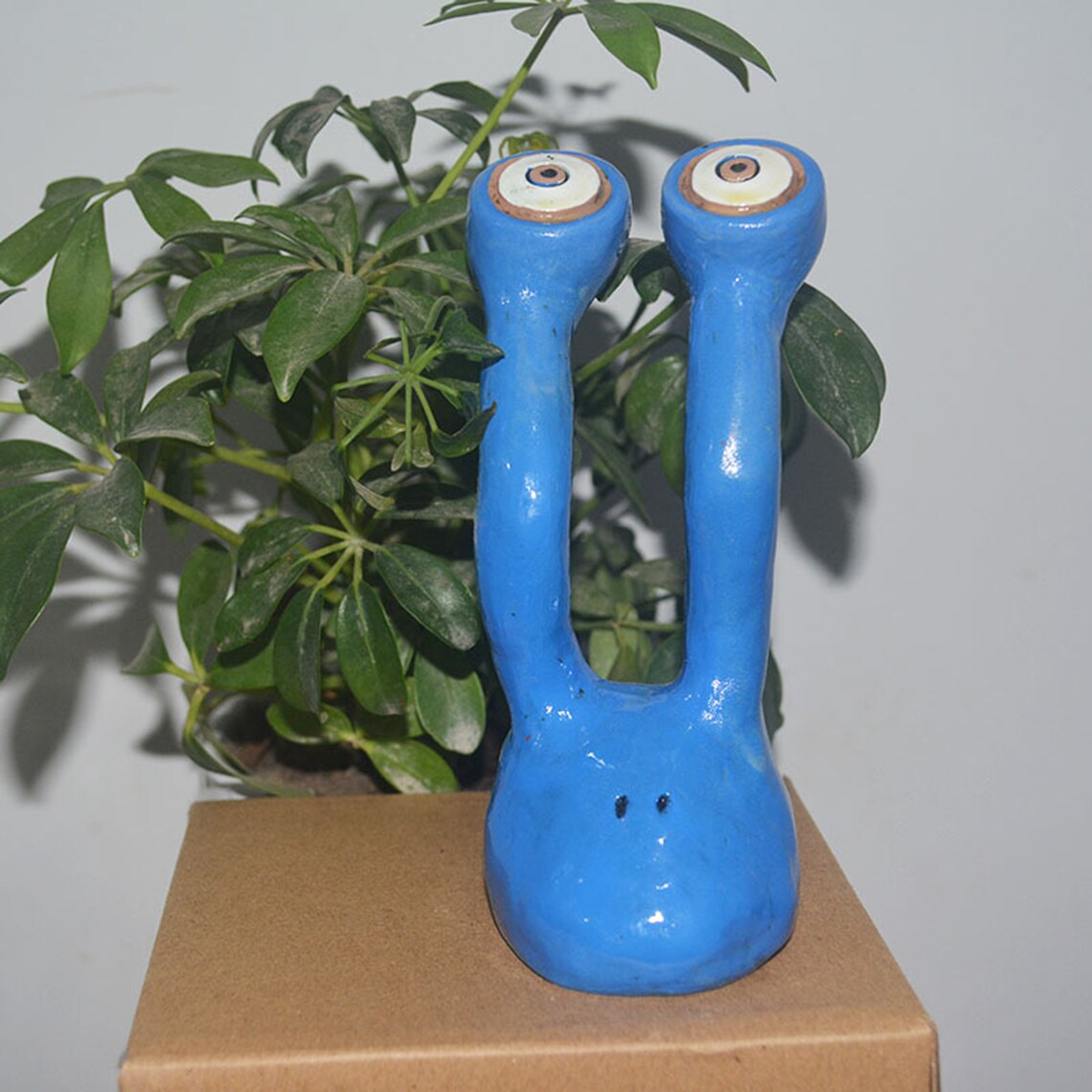 Big Eye Snail Figurine Funny Spy Eyes Statue Resin Snail - Etsy