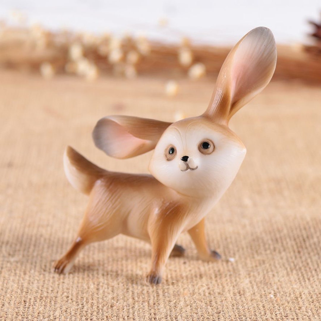 Rabbit Statue Resin Rabbit Sculpture Long Ears Bunny Sculptures ...