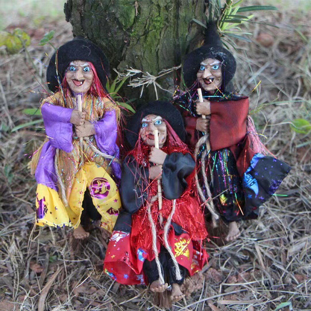 Witch Figurine With Broom Garden Decor Resin Tree Face Craft Magic ...