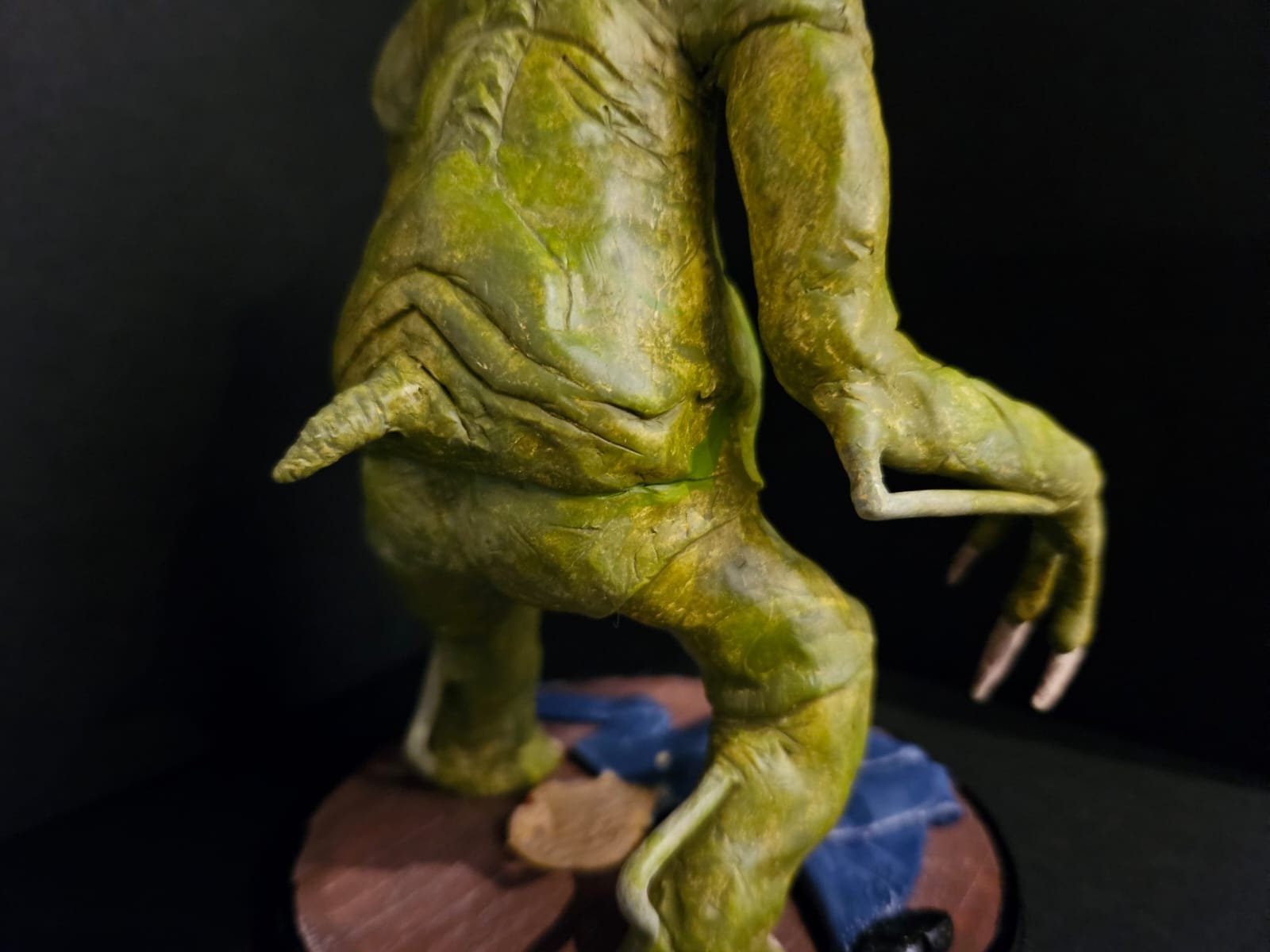 Doctor Who Slitheen Diorama/ Model - Etsy