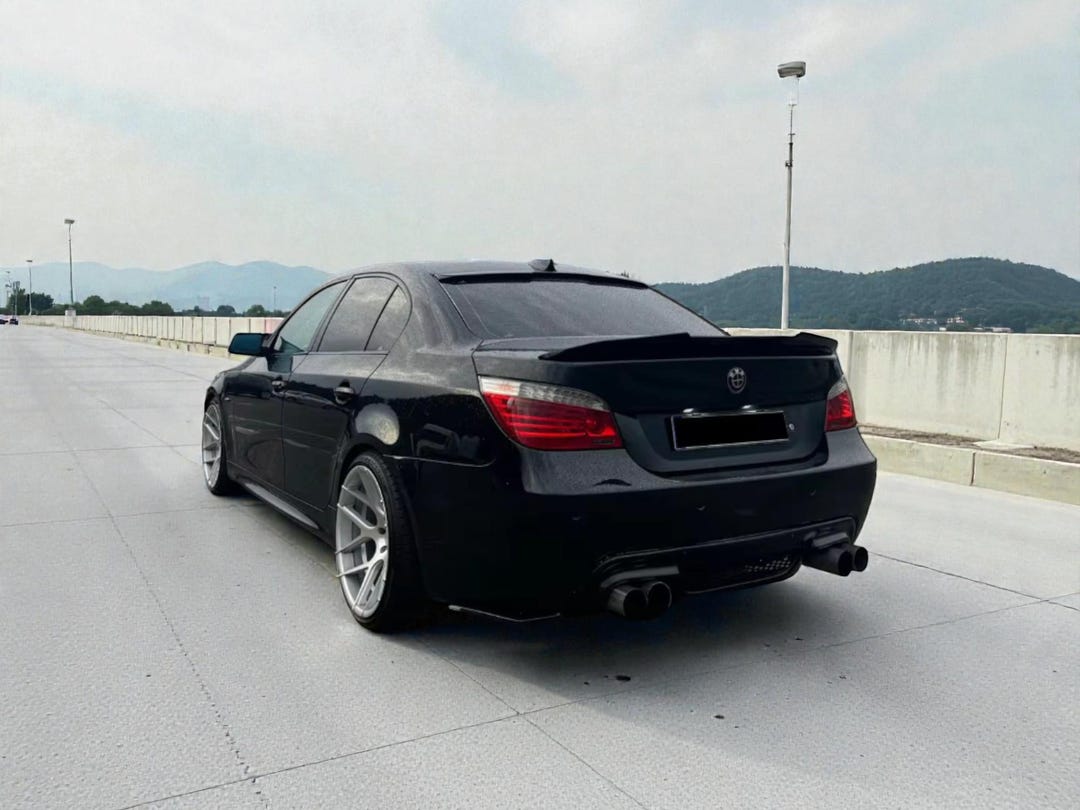 BMW E60 5 Series Sedan Rear Spoiler – Gloss Black ABS, Sport Lip Wing ...