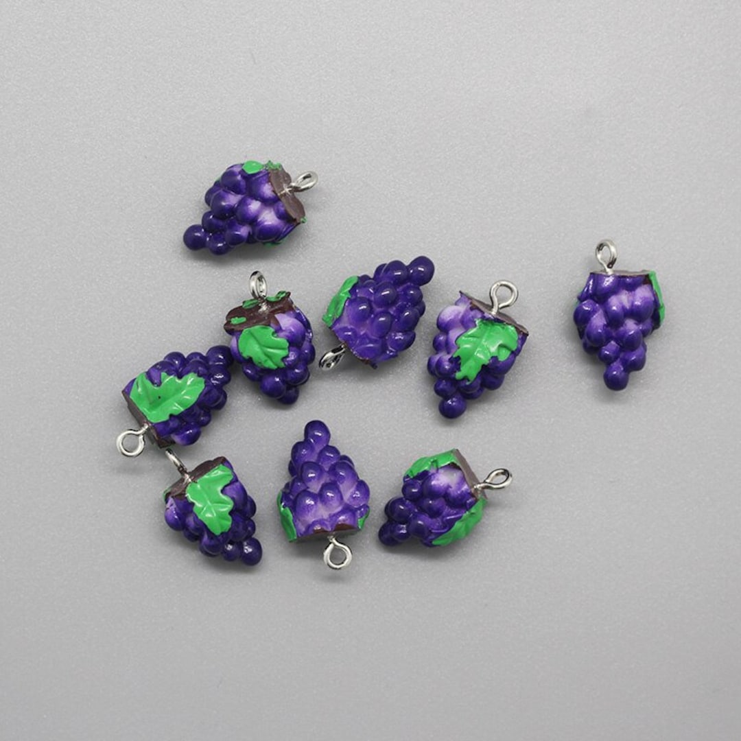 10 Pieces of Grapes Berry Fruit Food Resin Charms for Jewelry Making ...