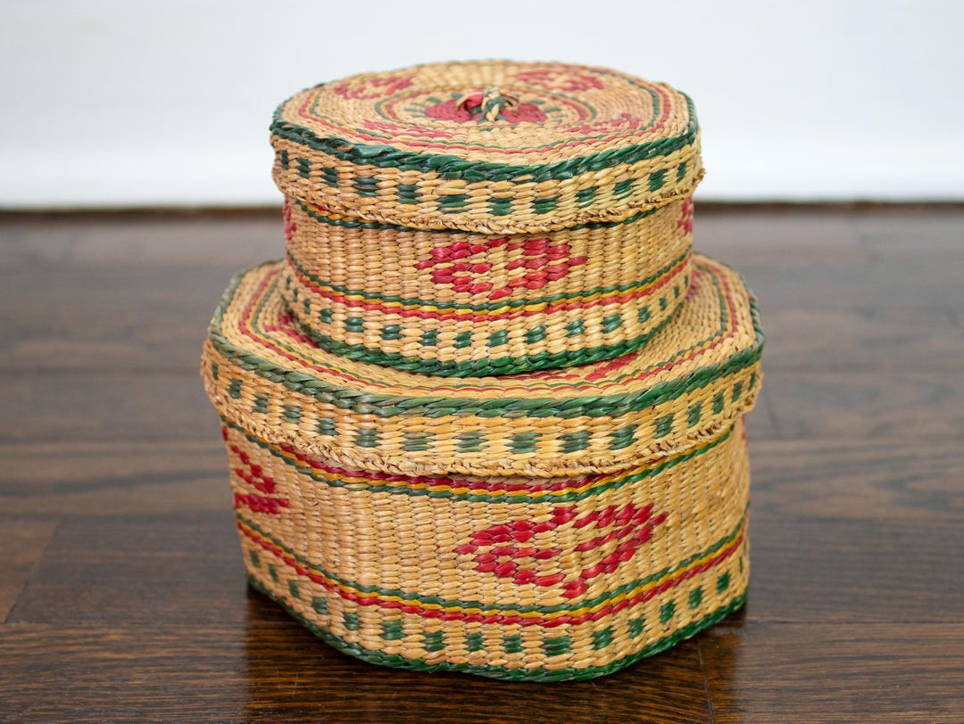 Vintage Pair of Small Octagonal Lidded Nesting Sweetgrass Baskets - Etsy