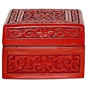 Vintage Chinese Cinnabar Small Wood Lacquered Lidded Box, Trinkets ...
