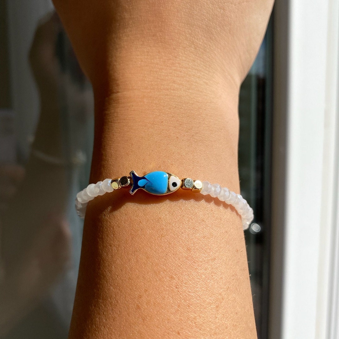 Cute Fish Charm Bracelet, Minimal Bracelet , Gift for Her, Beaded ...