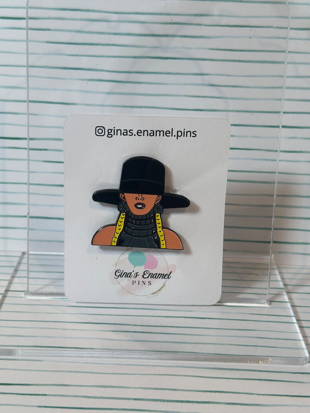Queen Bee Singer Enamel Pin - Etsy
