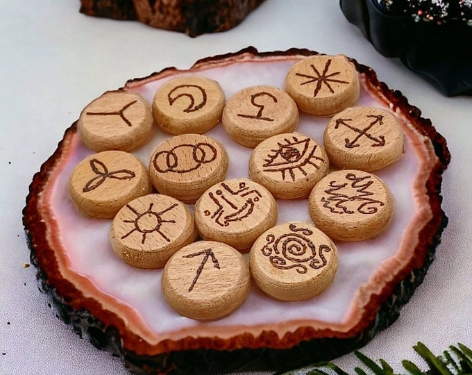 13 Beechwood Witches Runes Set || Witch Wooden Divination Runes || Wood ...