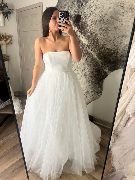 Dainty wedding dress 60 photos - Astyledwedding.com