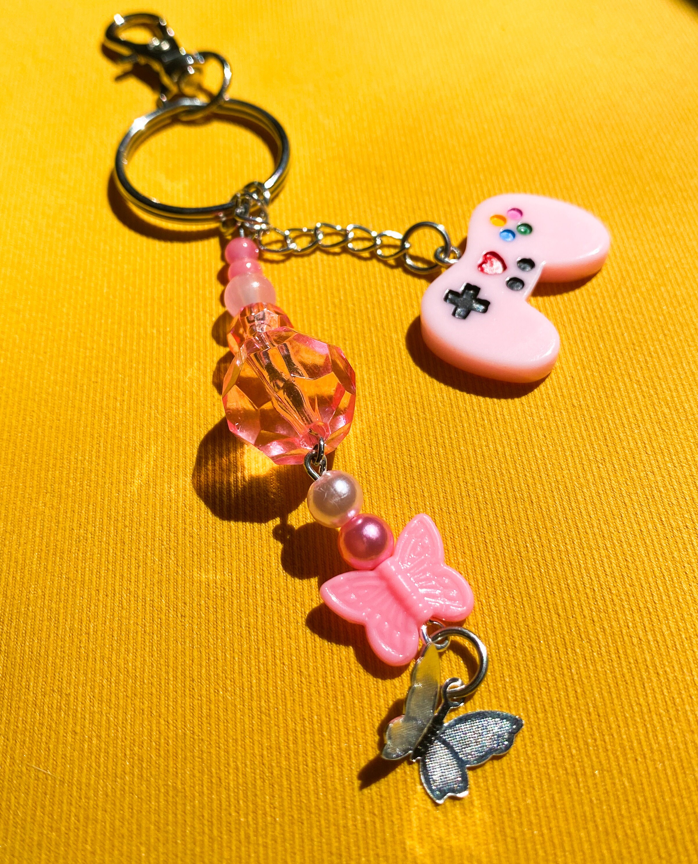 Gamer Girl Keychain [3 COLORS] - Etsy