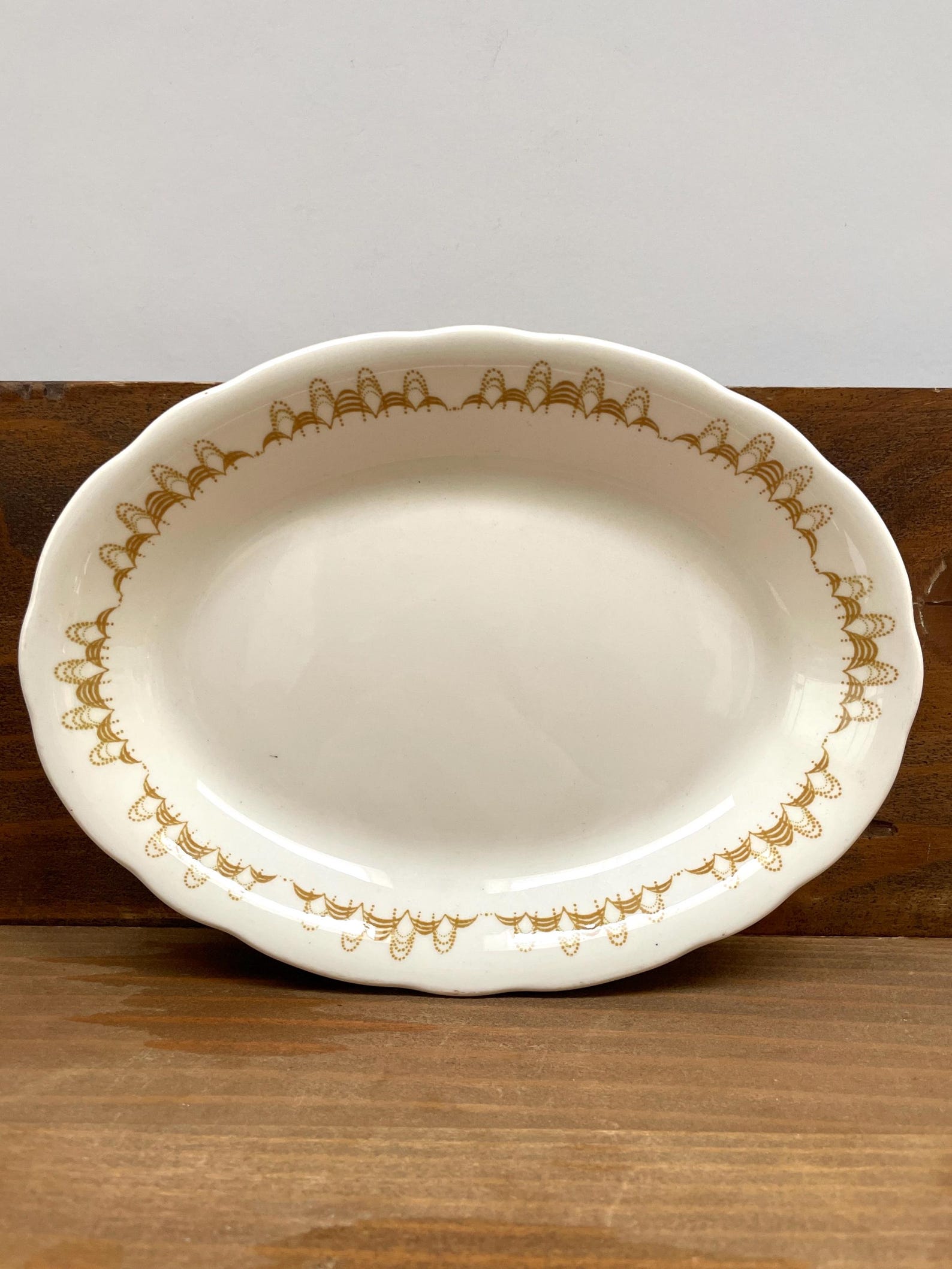 Vintage Buffalo China Platter Buffalo China gold Atomic Colonna Plate ...