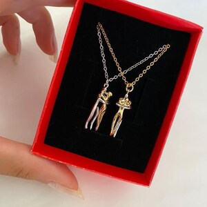 Hug Me Necklace, Necklace Lovers Together Forever, Hugging Me Necklace ...