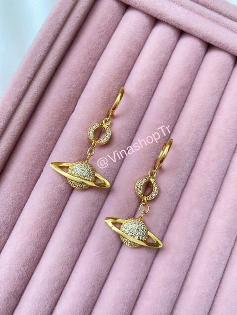 Gold Saturn Earring, Adele Saturn Earring, Planet Earring - Etsy