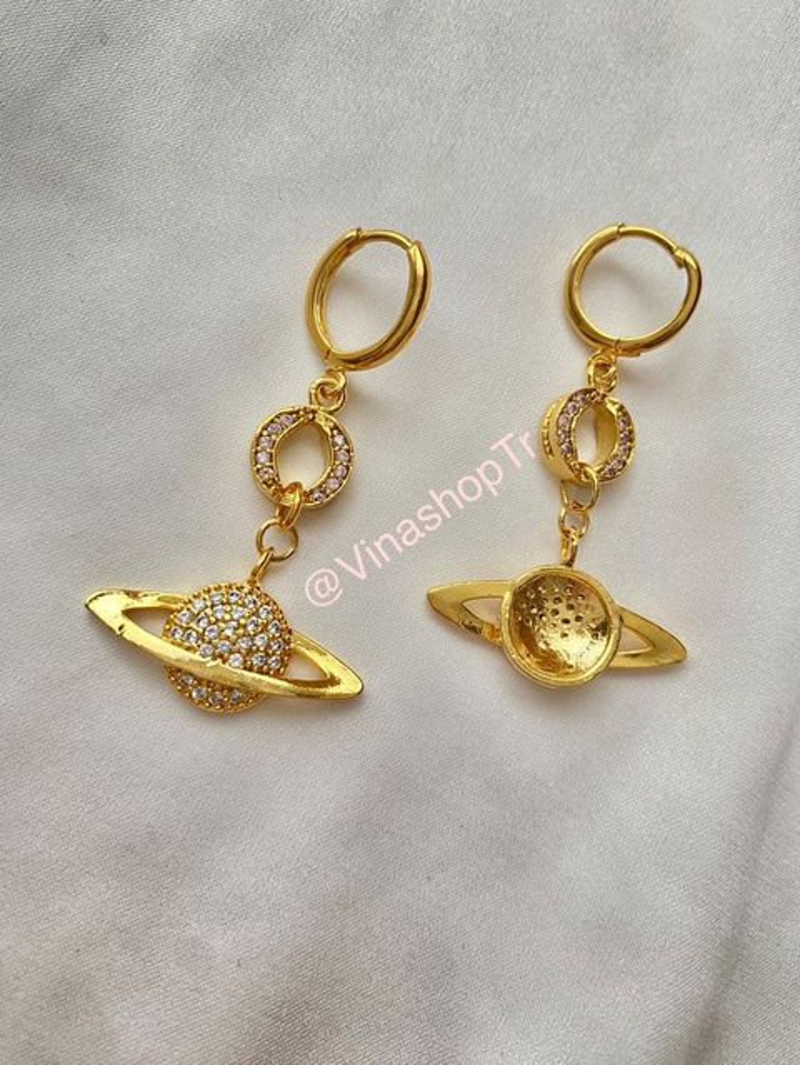 Gold Saturn Earring, Adele Saturn Earring, Planet Earring - Etsy