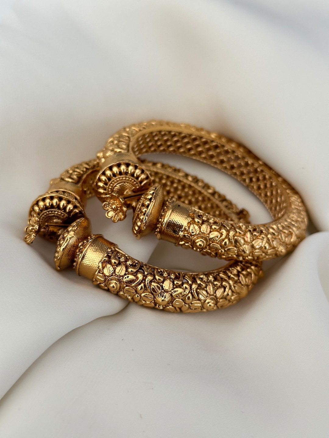 Antique Gold Screw Amrapali Kangan Kada Indian Bracelet Jewelry ...