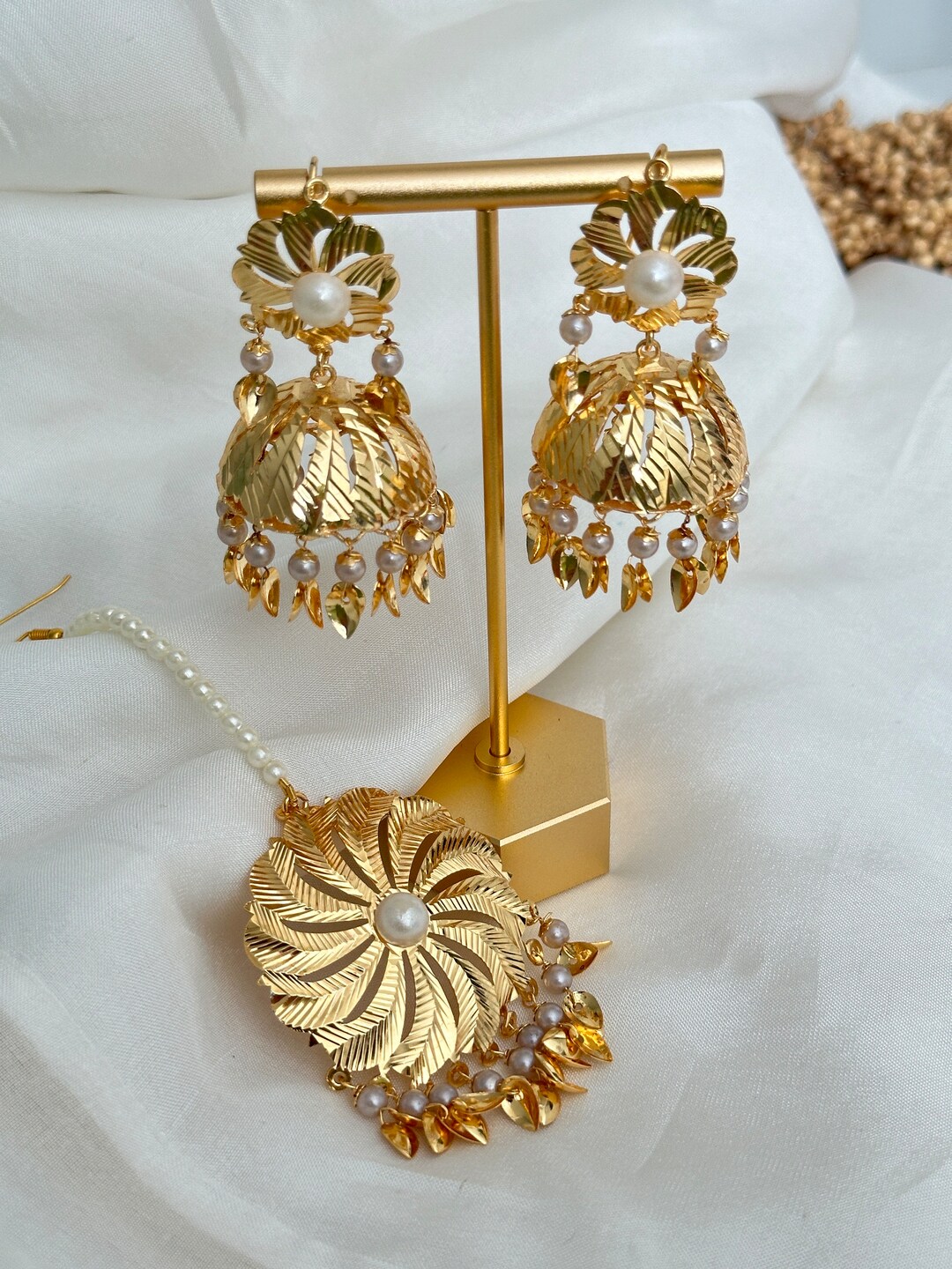 Pearl Punjabi Traditional Jhumka X Tikka Gold Piple Patti Tikka Set ...