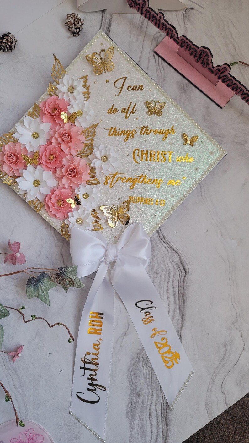 Floral Graduation Cap Topper: Custom Class of 2025 Decor - Etsy