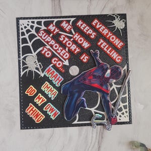 Black Spider Graduation Cap Topper, Class of 2025, Spider Man ...