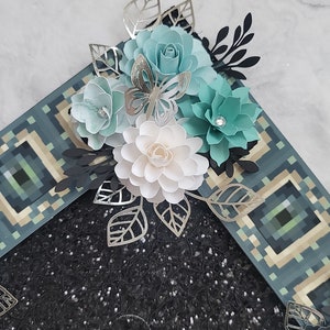 Mine Graduation Cap Topper: End Portal Grad Cap With Paper Flowers ...