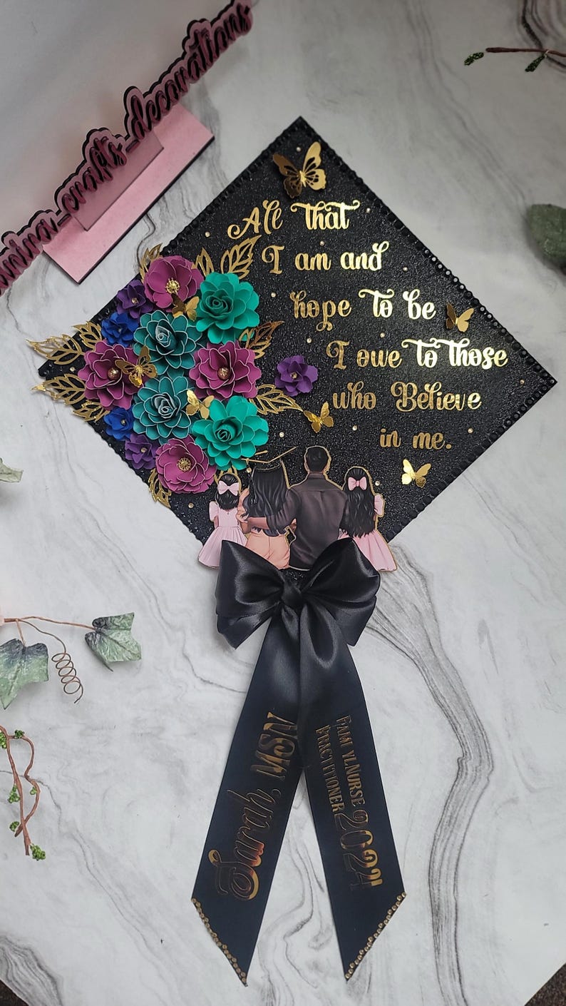 Custom Graduation Cap Topper: Picture & Paper Flowers, Class of 2025 - Etsy
