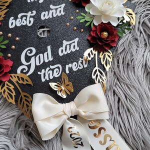 Costumaize Graduation Cap Flowers, Grad Cap Topper, Class of 2024 ...