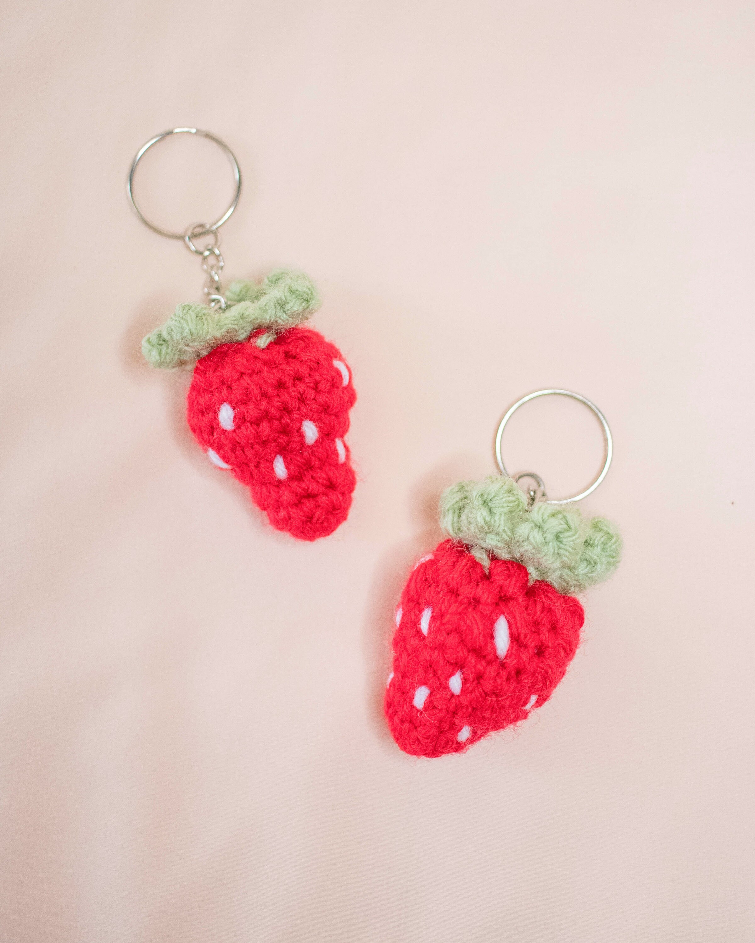 Crochet Strawberry Keychain | Crochet Keychain Handmade, Crochet ...