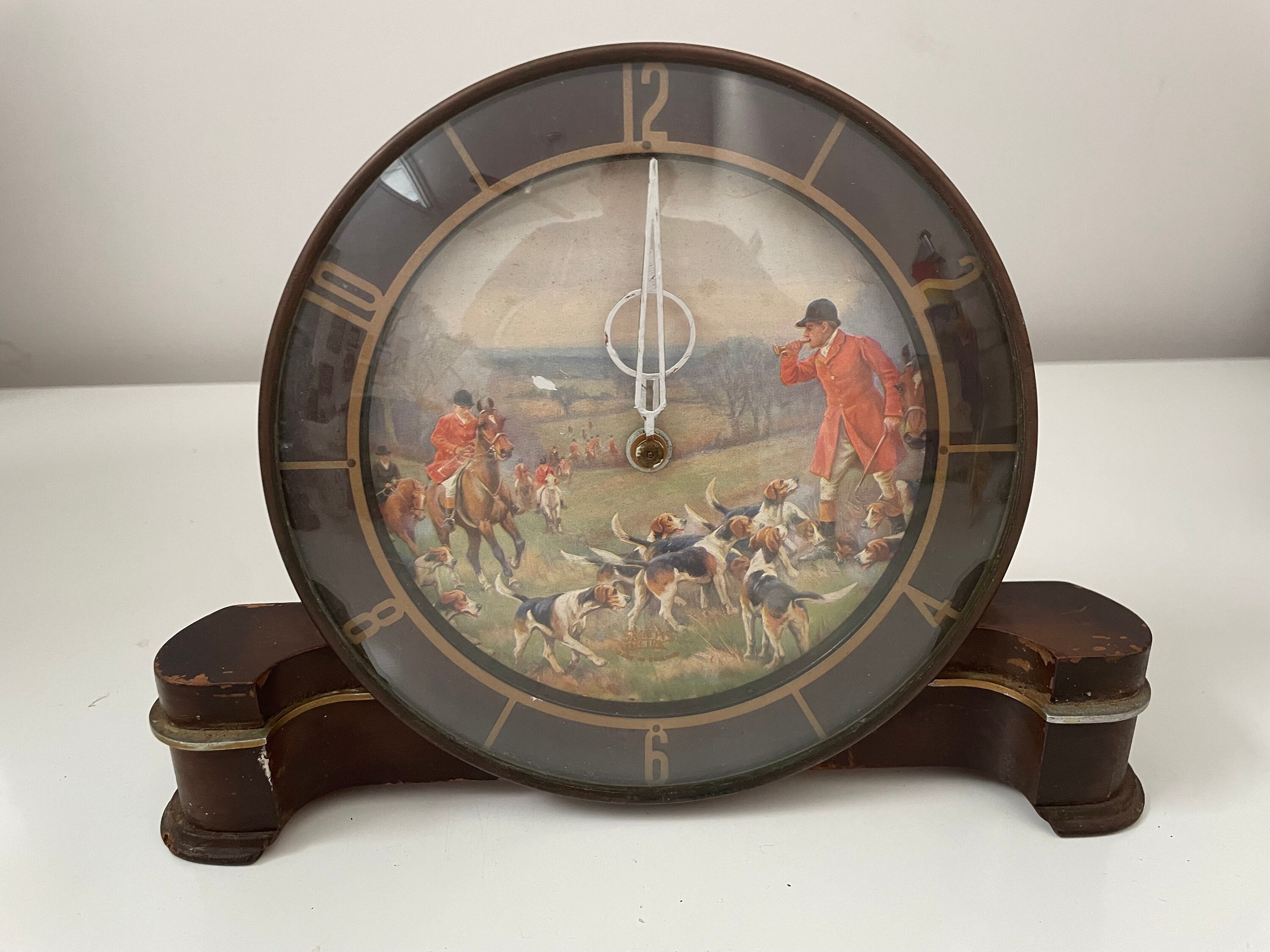 English Hunting Scene Mantle Clock Non-working Electric Smiths sectric ...