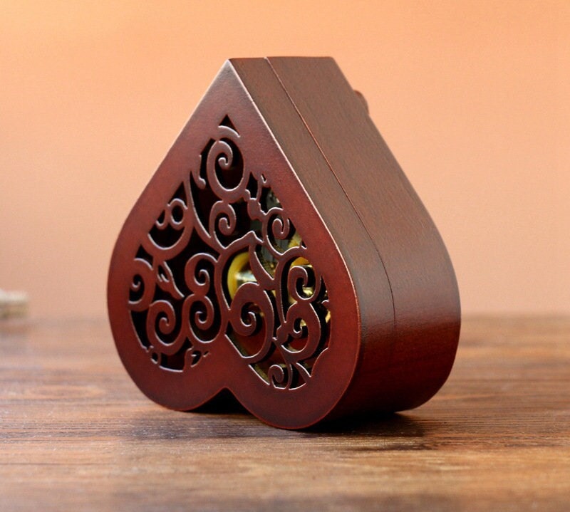 Vintage Heart-shaped Wind-up Music Box Wooden Octavo Music - Etsy