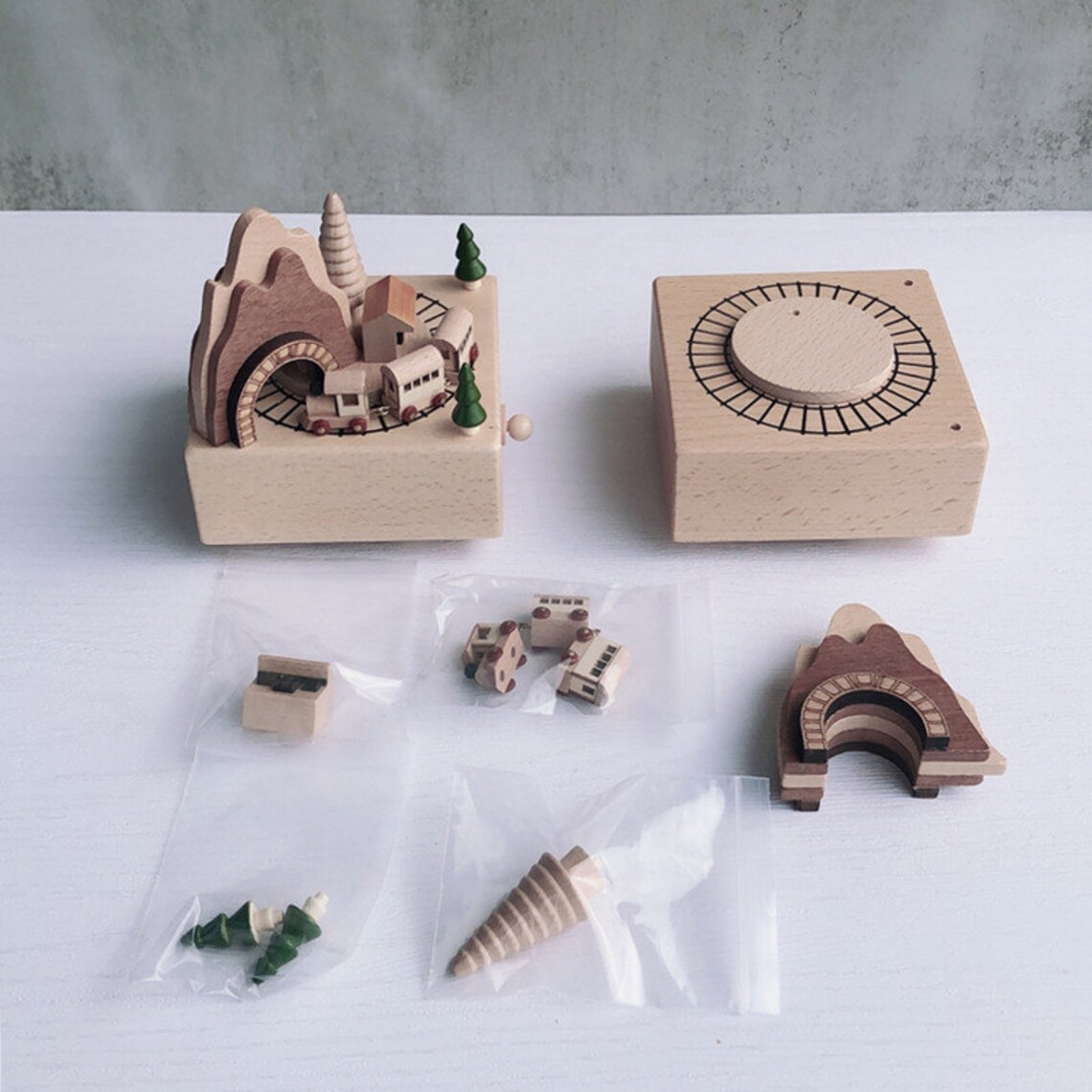 DIY Wooden Music Box Creative Vintage Rotating Octave Box DIY Christmas ...